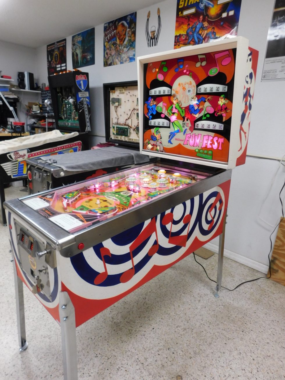 SOLD - 1972 Williams Fun Fest (Extremely fast playing EM game ...