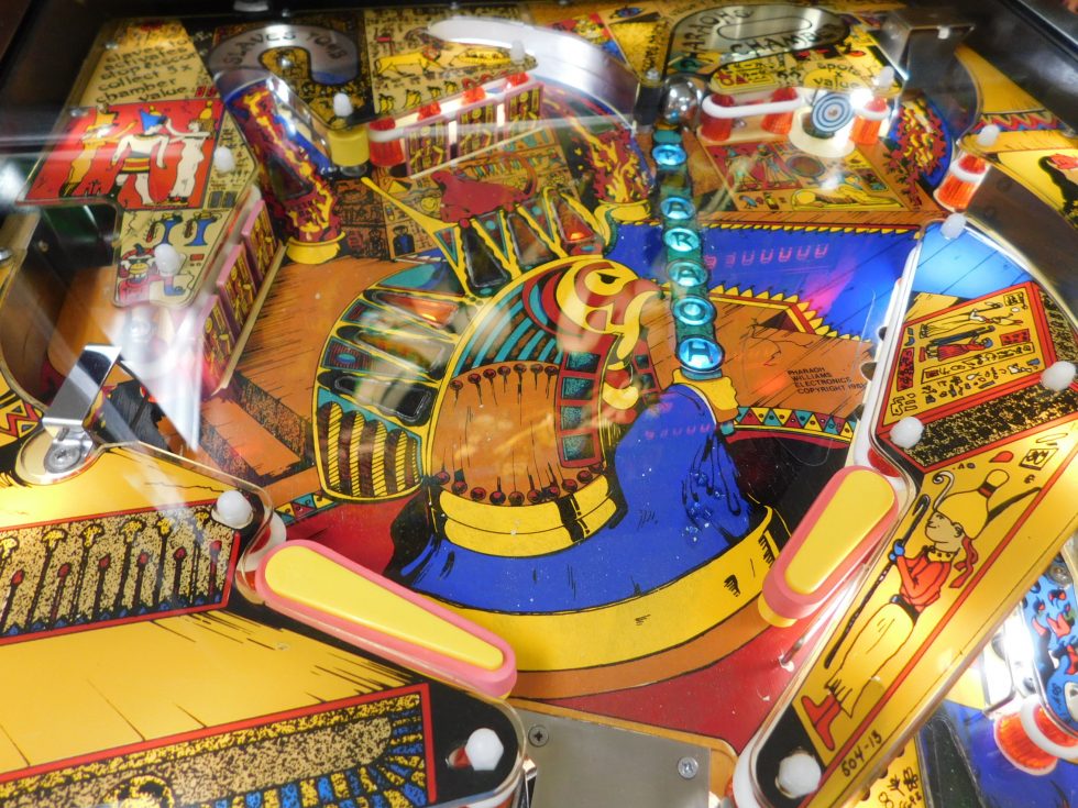 SOLD - 1981 Williams Pharaoh - Low production game - Only 2,500 made (2 ...