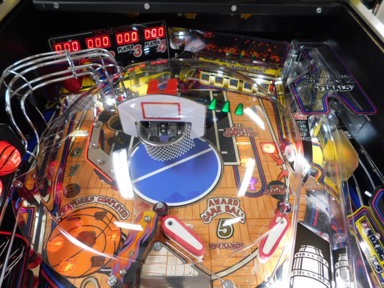 SOLD - 1995 Gottlieb Shaq Attaq (#1) (3 ball Multi-ball) (Game looks ...