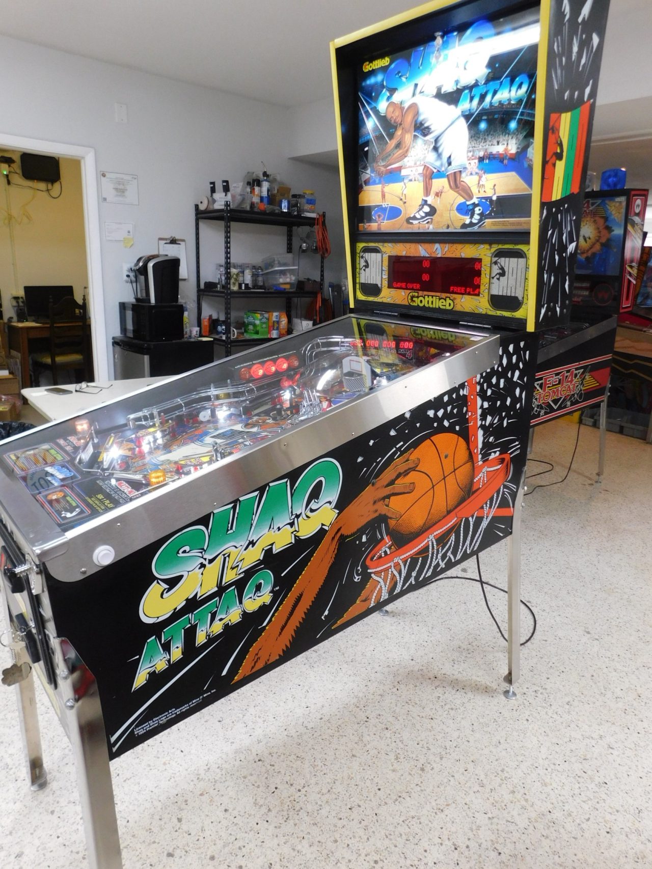 SOLD - 1995 Gottlieb Shaq Attaq (#1) (3 ball Multi-ball) (Game looks ...